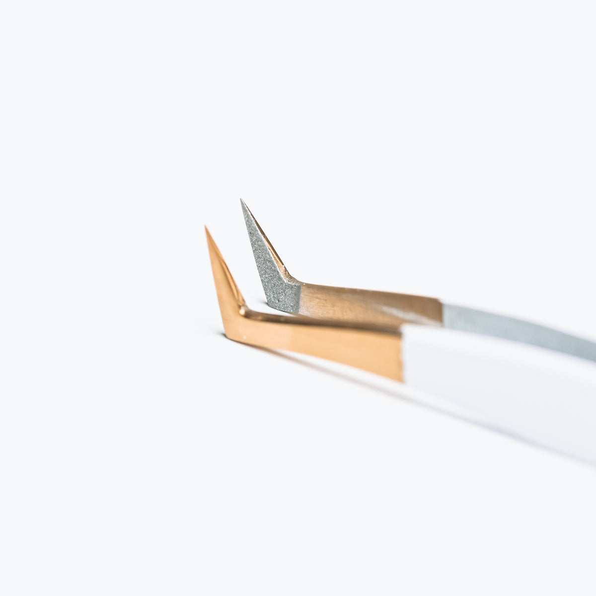 Diamond Tip Tweezers – Ascent Beauty